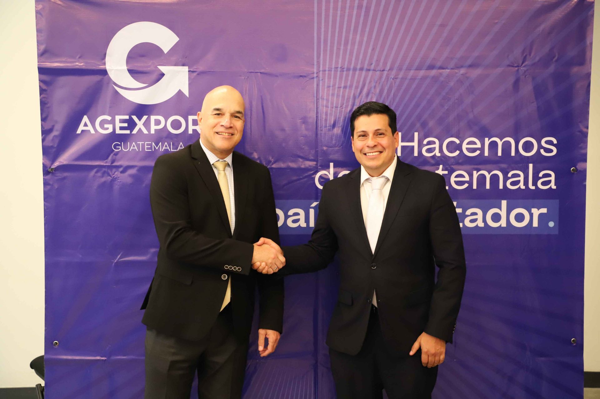 AGEXPORT y MOSCAMED firman convenio para fortalecer la sanidad vegetal y la competitividad ...